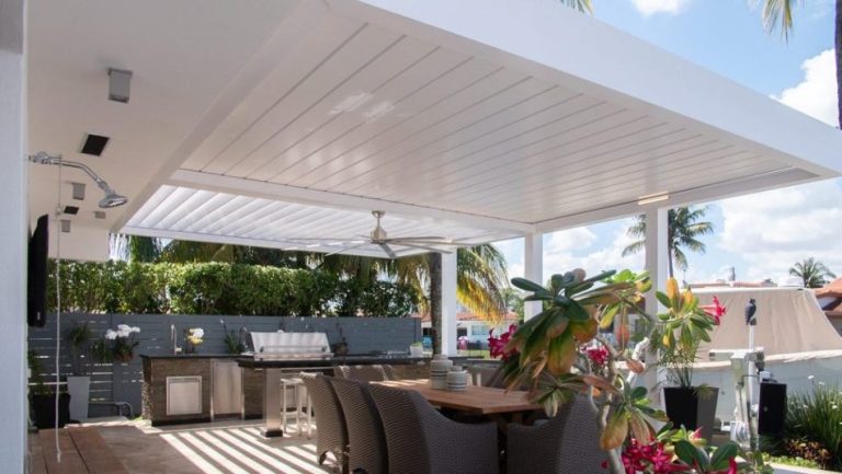 A Guide To Getting The Pergola Height Right - Azenco Outdoor