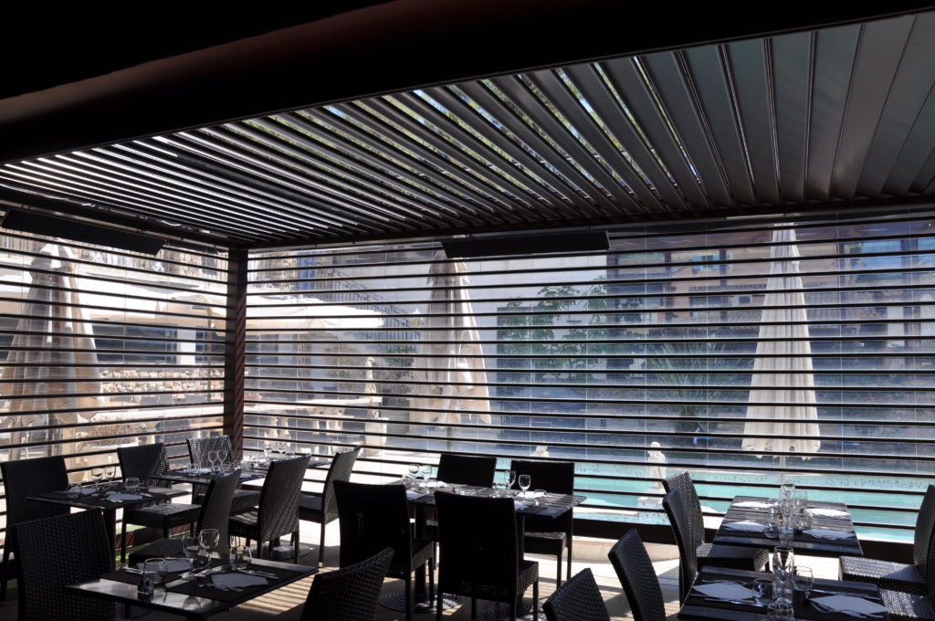 Covered Outdoor Dining for Restaurants | Azenco Outdoor