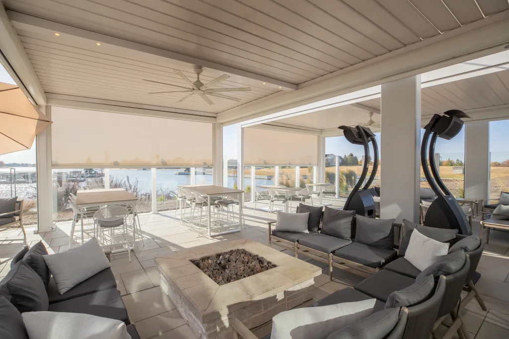 Pergola in Waterloo Salted EDGE Restaurant | Azenco Outdoor