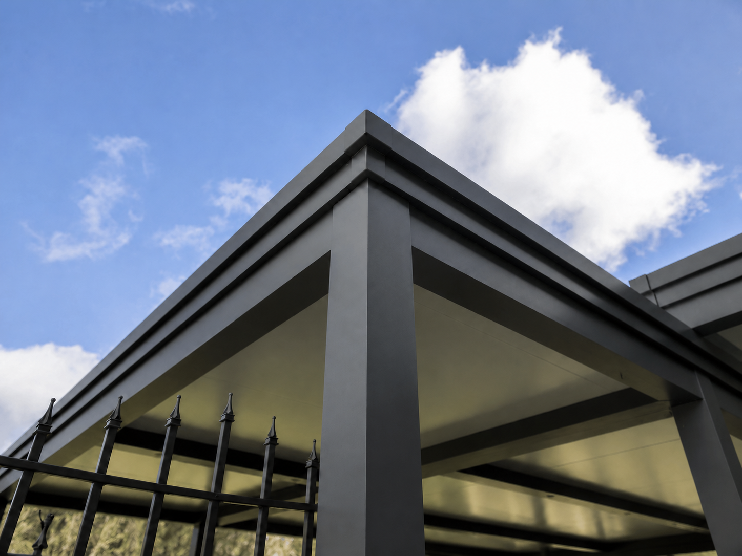 How to Choose a Patio Cover Color for a Modern Home