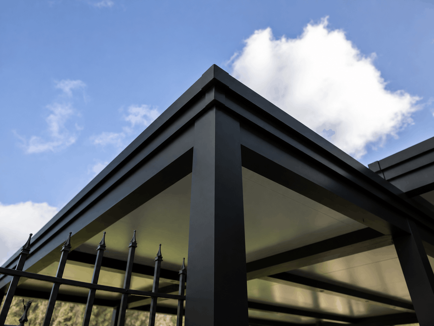 How to Choose a Patio Cover Color for a Modern Home