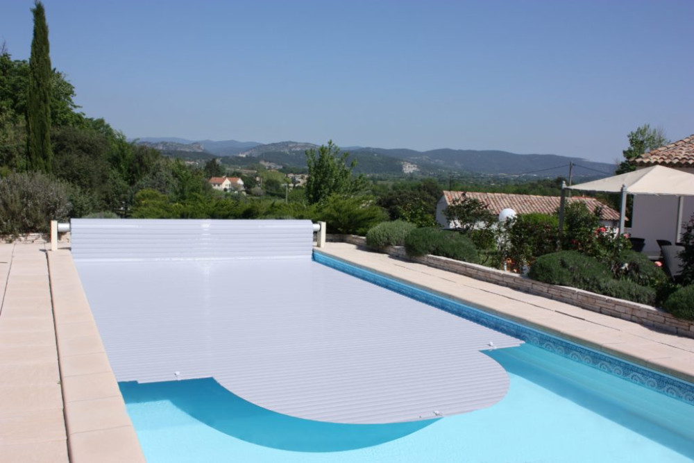 Residential Pool Cover Photo Gallery - Azenco Outdoor